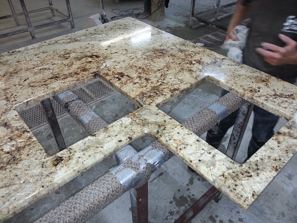 Granite Slab Kitchen 1 | Showcase Design